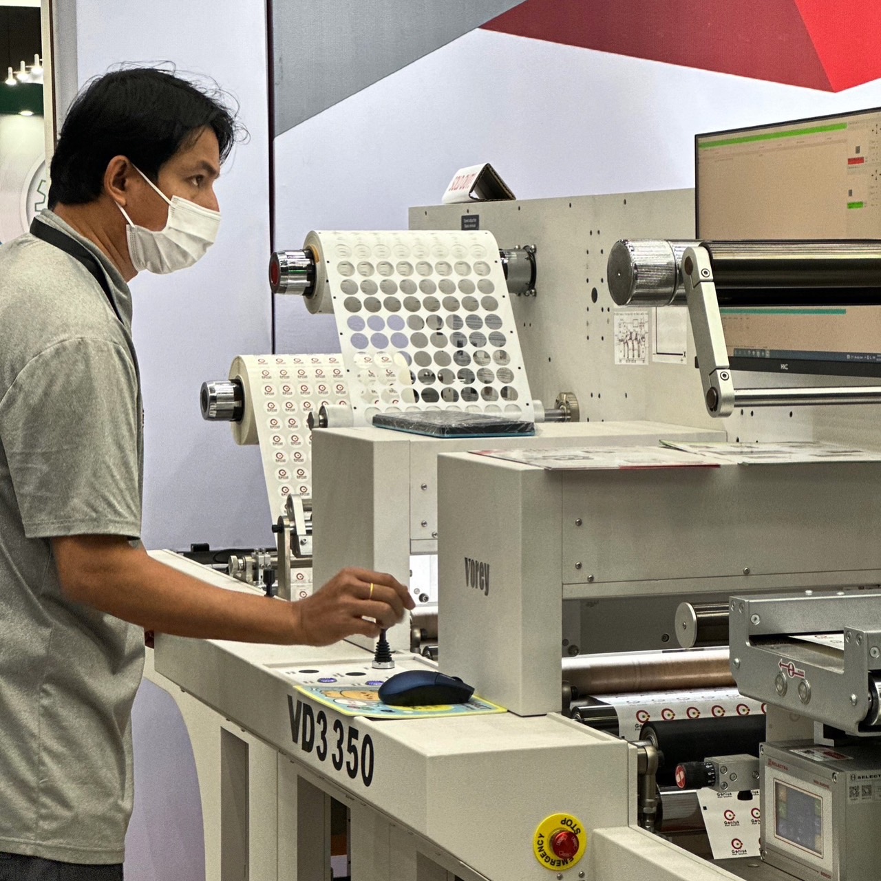 เกี่ยวกับบริษัทของเรา | About us - Genius Print Solution